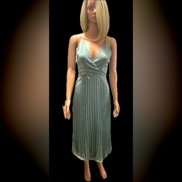 Lush | Dresses | Lush Small Mint Green Midi Pleated Dress | Poshmark